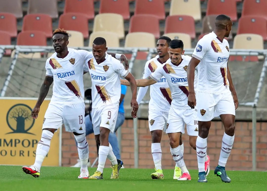 𝙐𝙣𝙗𝙚𝙖𝙩𝙚𝙣 𝙞𝙣 1⃣0⃣ We keep marching on! #StellenboschFC # ...