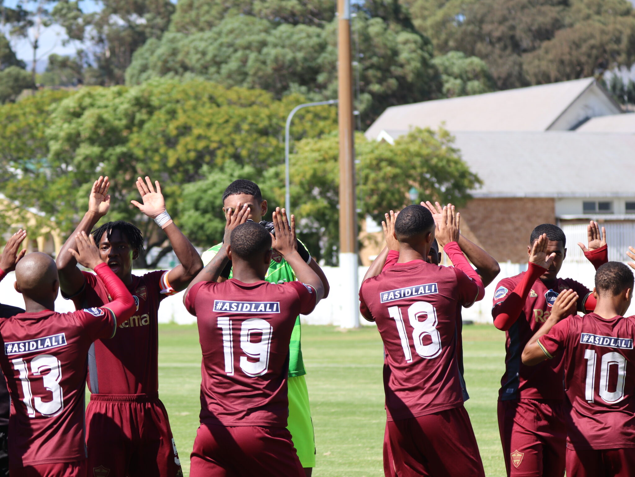 Stellies Reserves back in the title race after defeating Downs ...